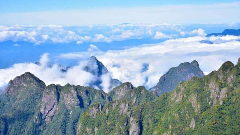 Sapa 3-Day Tour: Waterfalls, Trekking & Fansipan From Hanoi - Day 2: Trekking Through Ethnic Villages