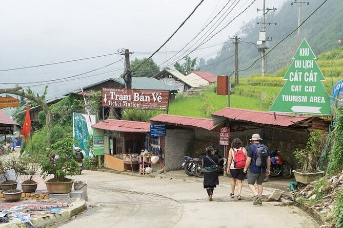 Sapa Amazing Experience: Cat Cat Village 1 Day with Local Guide - Key Points