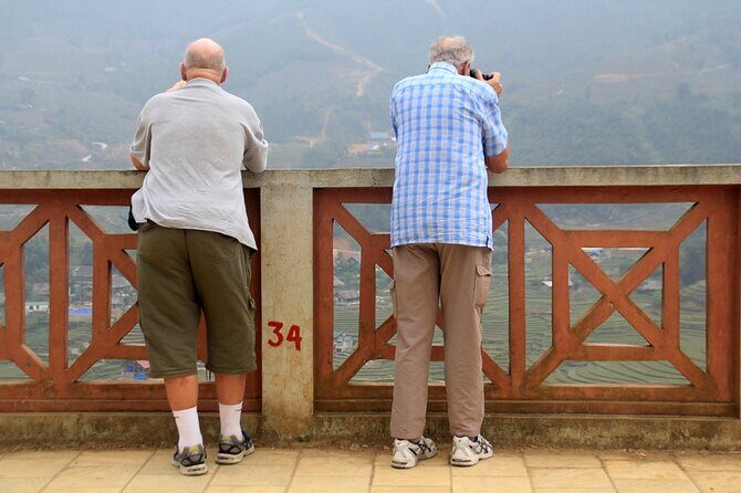 Sapa easy trekking villages 2 days/1 night stay at hotel, meals, Tour guide - An In-Depth Look at the Sapa Easy Trekking Experience