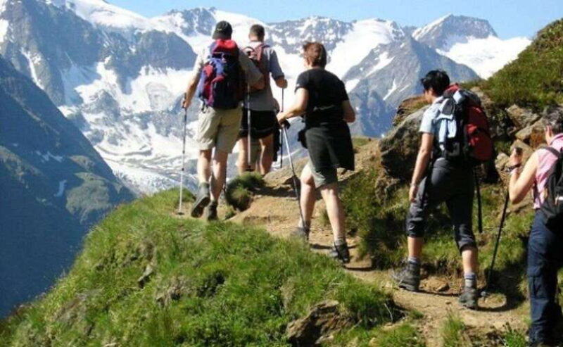 Sapa: Fansipan Peak Full-Day Trek with Lunch - Who Should Consider This Tour?