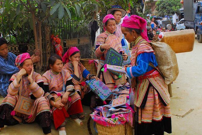 Sapa Trek 3 days 3 nights small group tour - Homestay and Hotel from Hanoi - Day 3: Visiting Cat Cat and Sin Chai Villages