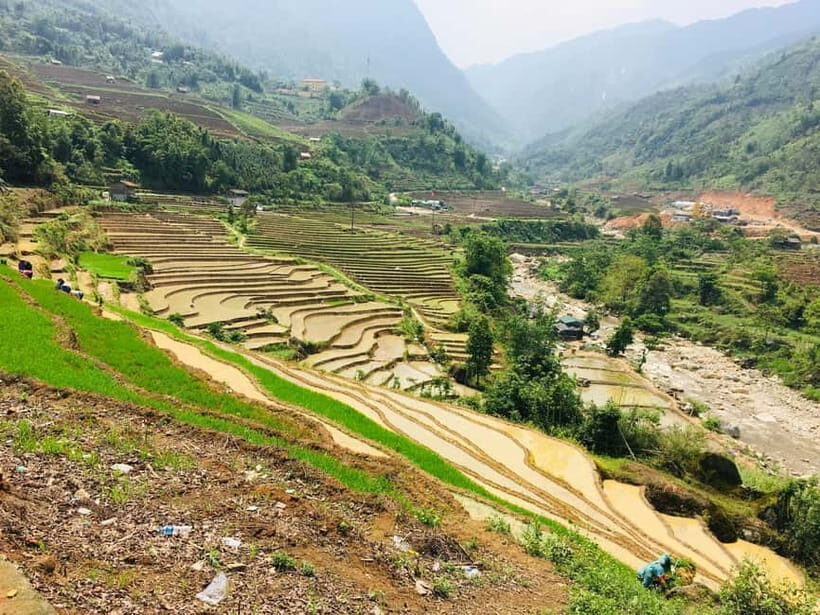 Sapa Trekking Guide Francophone 2 days  1 night - Key Points