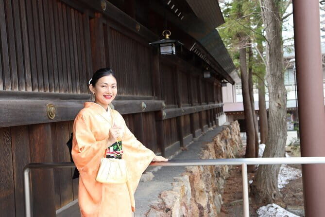 Sapporo Guided Walking Lunch Tour in Nijo Market and Sosei East - Authenticity and Traveler Feedback