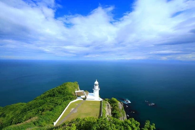 Sapporo: Hokkaido, Noboribetsu and Lake Toya Day Tour - Transportation & Group Dynamics