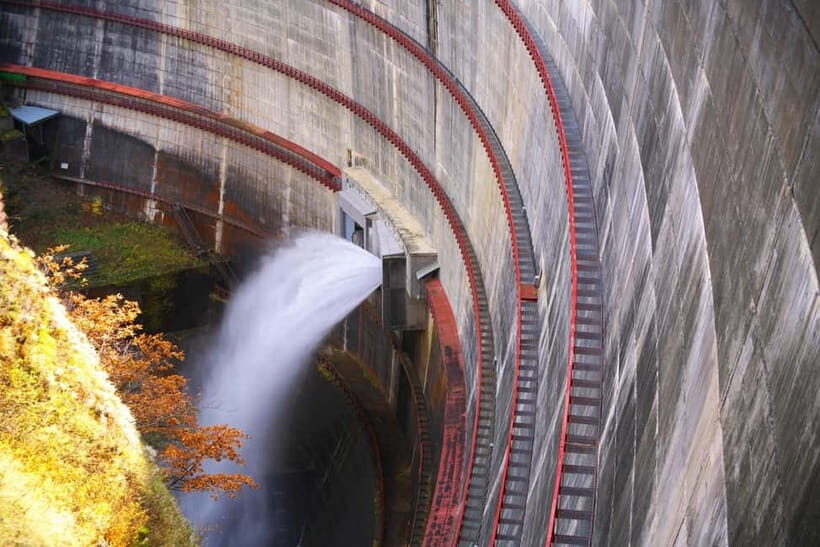 Sapporo in Autumn: Hoheikyo Dam and Hoheikyo Onsen Tour - Who Should Consider This Tour?