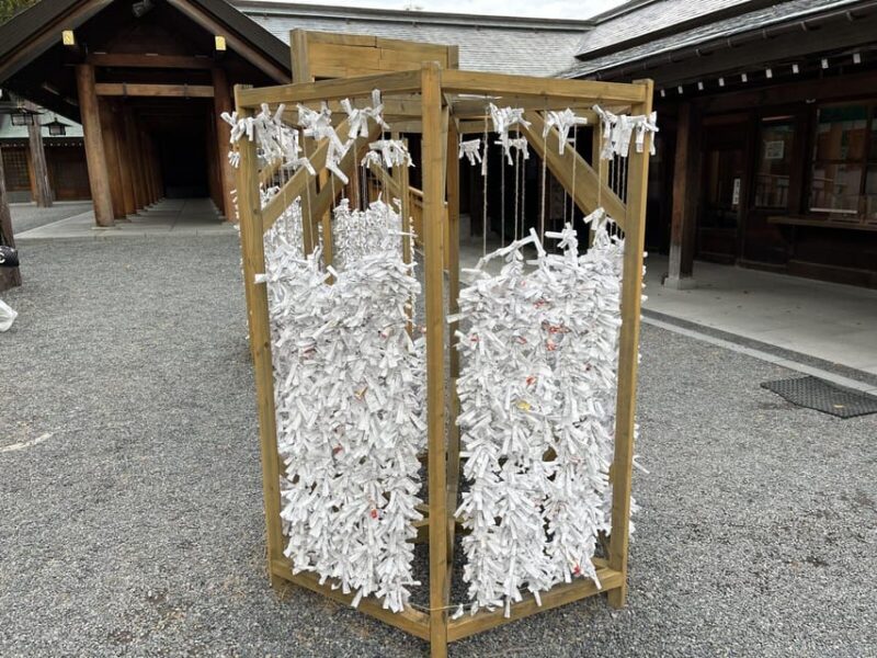 Sapporo: Sacred Shrine, Seafood Market & Shiroi Koibito Park - Participating in the Chocolate Tasting Experience