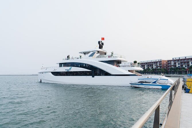 Saquila Yacht Explore Halong Bay or Bai Tu Long Bay - An In-Depth Look at the Saquila Yacht Tour