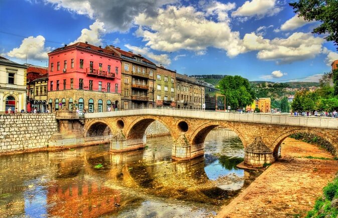 Sarajevo Essential Full Walking Tour - Accessibility and Inclusivity