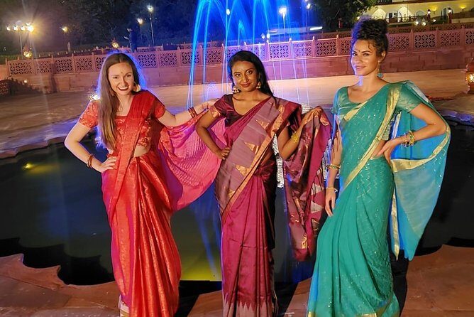 Saree Draping - Timeless elegance of traditional Indian Saree - Practical Details and Tips for Participants