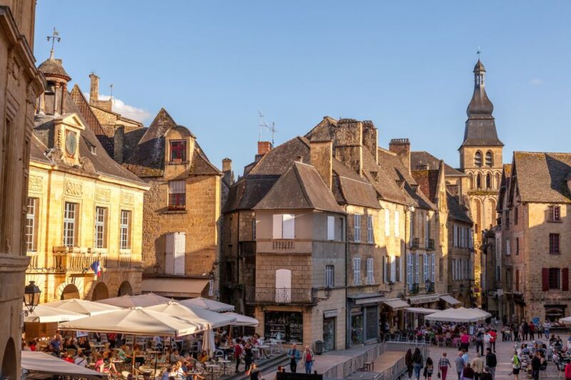 Sarlat Gourmet Tour & Market Visit with Tastings - Who Should Book This Tour?