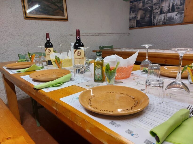 Sarteano: Tasting of oils and bruschetta - Who Should Book This Tour?