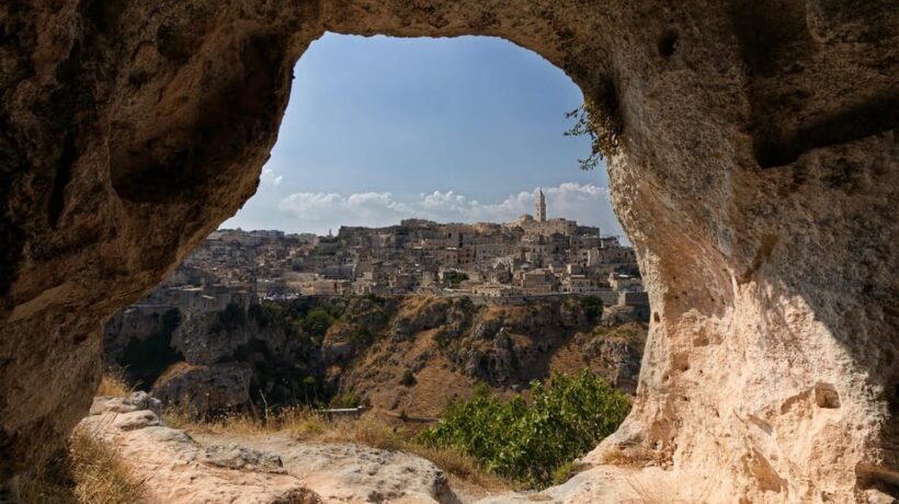 Sassi di Matera: Private Walking Tour with Local Guide - Exploring Materas Sassi on a Private Guided Walk