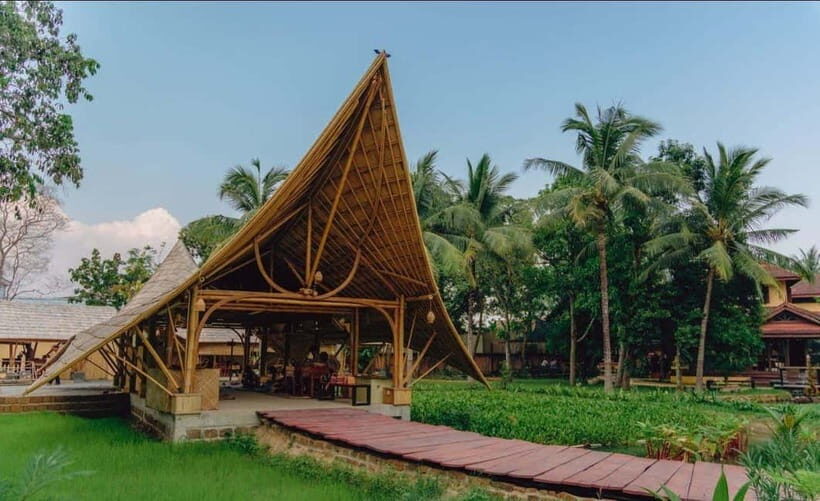 Satcha: Workshop Tour Guide with Lunch and Soft Drink - Key Points