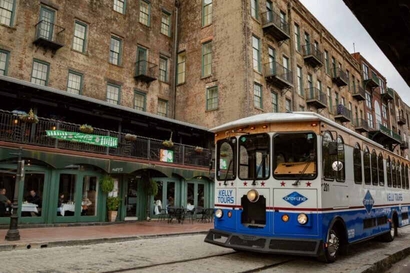 Savannah: 1.5-Hour Guided Trolley Tour with Shuttle Service - What to Expect at Each Stop