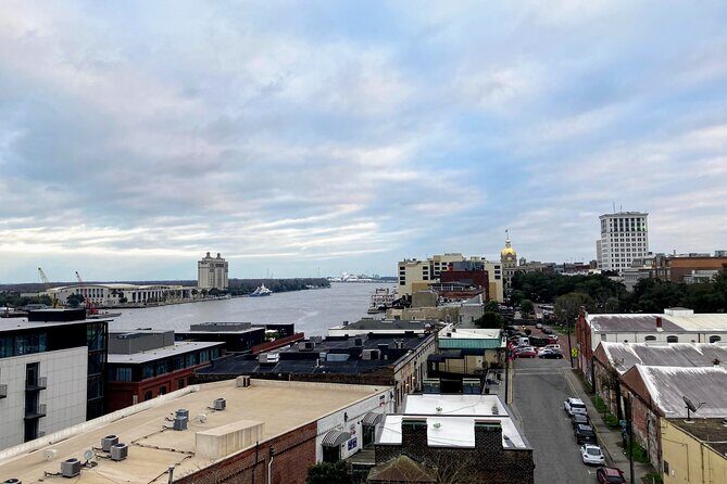 Savannah Bar Crawl by the Bridge - What to Expect and Practical Tips