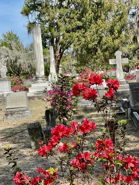 Savannah: Bonaventure Cemetery Golf Cart Guided Tour - Authenticity and Quality