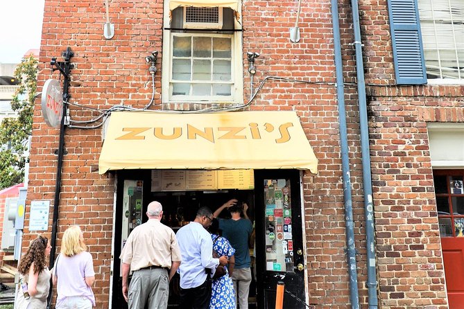 Savannah First Squares Culinary & Cultural Walking Food Tour - What to Expect from the Guides and Experience