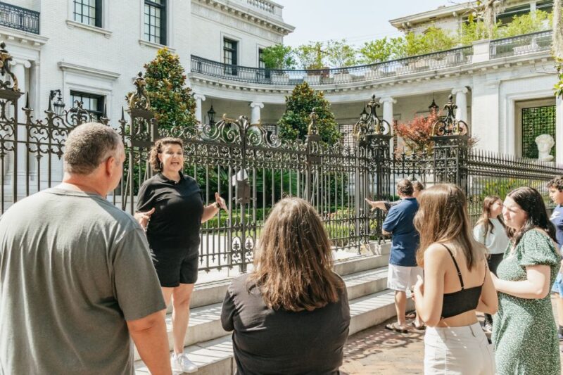 Savannah: Ghosts, Asylums, Voodoo, and Horror Walking Tour - The Sum Up
