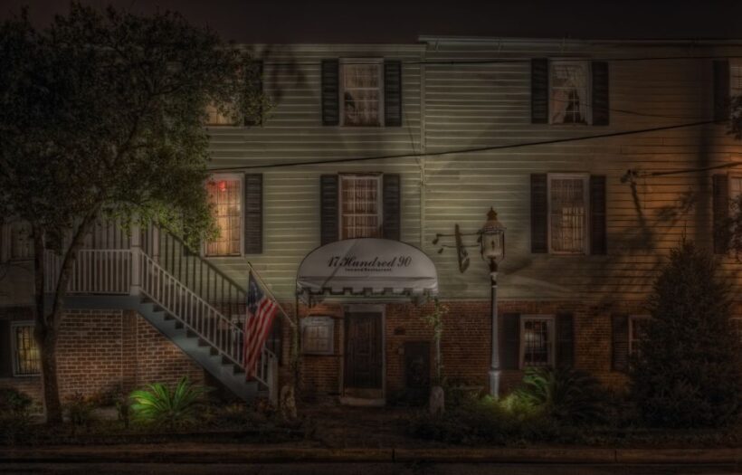 Savannah: Haunted Pub Crawl - What to Expect During the Tour