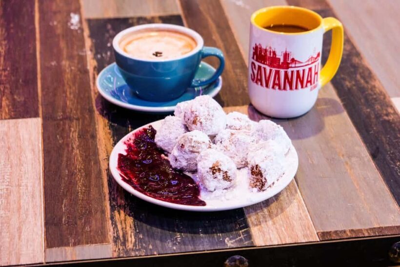 Savannah Historic Downtown Donuts and Sweet Treats Tour - Key Points