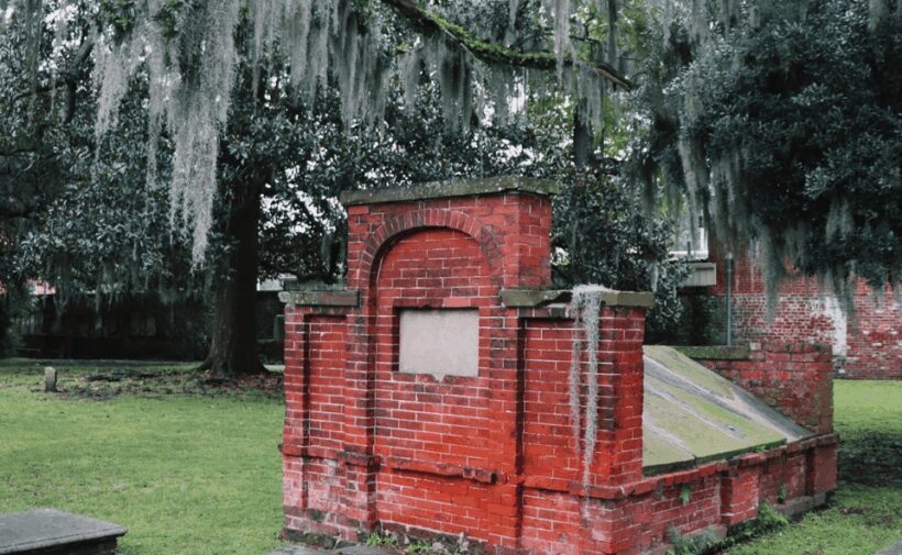 Savannah: History Walking Tour - The Grand Finale: Forsyth Park Fountain