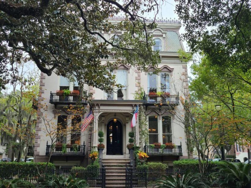 Savannah: Old Town Hop-On Hop-Off Trolley Tour - The Itinerary and Key Sights
