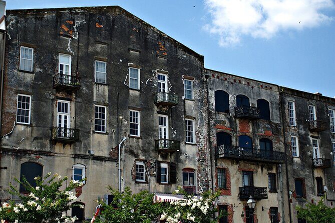 Savannah Scavenger Hunt Walking Tour and Game - The Experience: What to Expect
