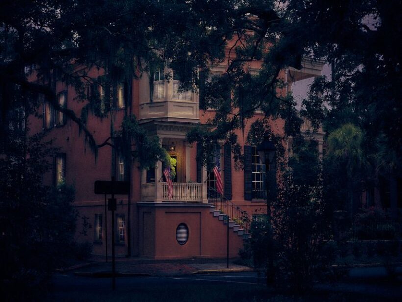Savannah: Sixth Sense Savannah Ghost Tour - What the Reviews Say