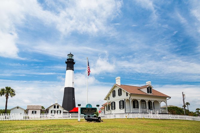 Savannah to Tybee Island with Dolphin Cruise - FAQs