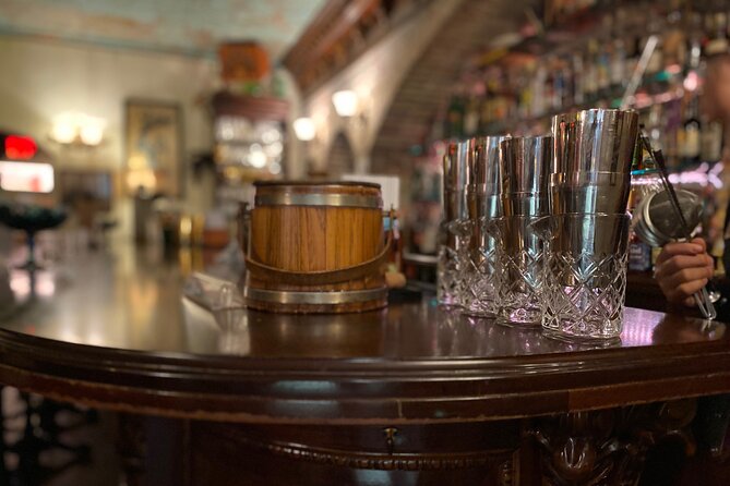 Savannah Walktails & Bar Bites Guided Happy Hour Tour - Highlights of the Experience