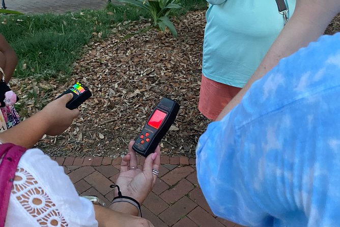 Savannah's 13 Ghosts, Voodoo, Murder & Mystery Tour - Authenticity and Guides: The Heart of the Experience