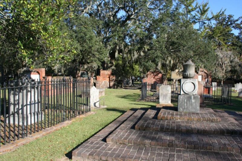 Savannah's Local Lore Ghost Tour - Participation and Atmosphere