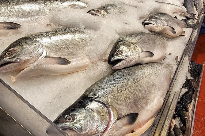 Savor the Sea: Guided Seafood Tasting at Pike Place Ma - Meeting and Accessibility Information