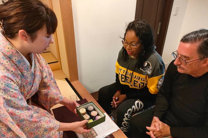 Savor Yanaka a Friendly Walking Food Tour With Guide - Exploring Yanaka