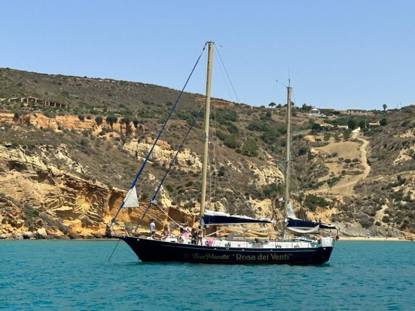 Scala dei Turchi: sailboat excursion with lunch and aperitif - An In-Depth Look at the Scala dei Turchi Sailboat Tour