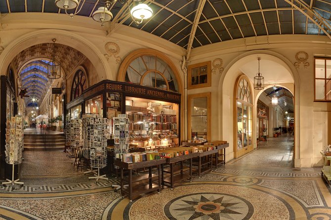 Scavenger Hunt in the Covered Passages of Paris - Key Points