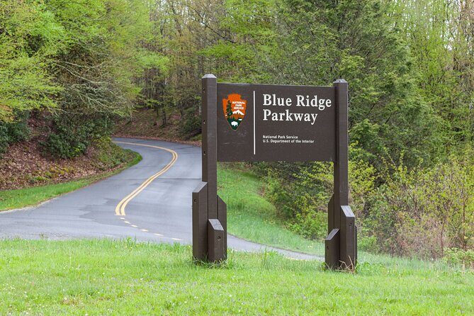 Scenic Blue Ridge Parkway Self-Guided Driving Audio Tour - Exploring the Blue Ridge Parkway Through the Audio Tour