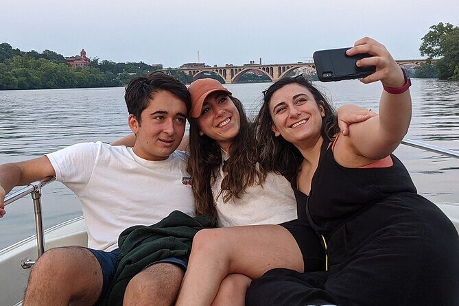 Scenic DC Fishing Charter on the Potomac - An Introduction to the Potomac Fishing and Sightseeing Tour