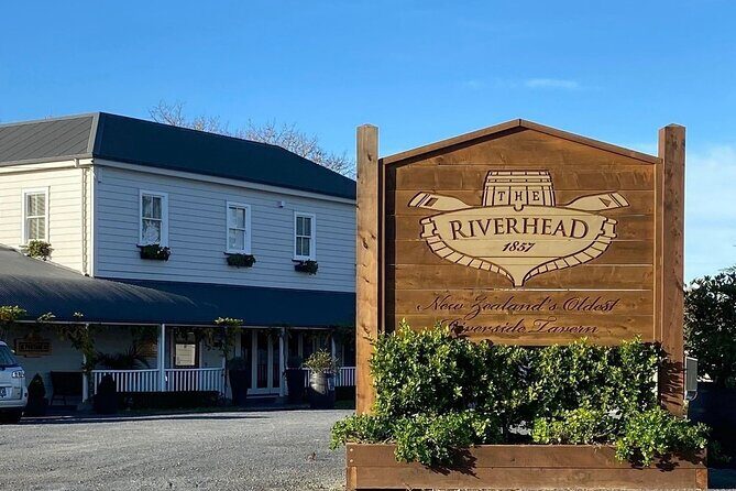 Scenic Ferry Trip to The Historic Riverhead Tavern - Key Points