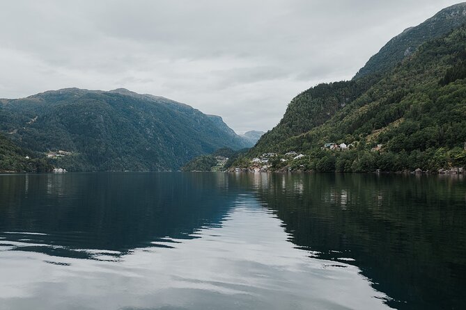 Scenic Hardangerfjord & Fyksesund RIB Adventure From Norheimsund - Highlights of the RIB Tour
