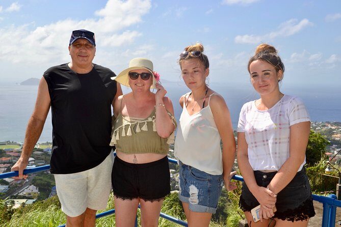 Scenic Historical Tour to Fort Charlotte and Queens drive from IV Tours - Who Is This Tour Best For?