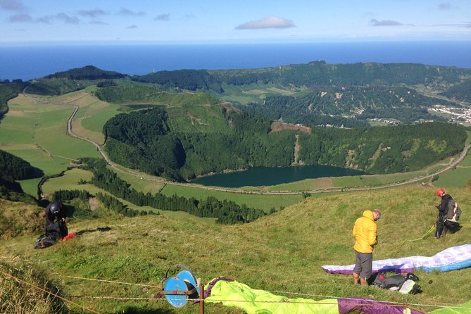 Scenic Trails of Sete Cidades: Half-Day Jeep Adventure - Tour Booking and Availability