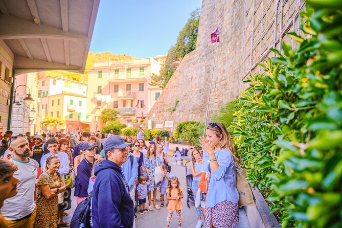 Scent of the Sea: Cinque Terre Park Full Day Trip From Florence - Booking and Cancellation Policies