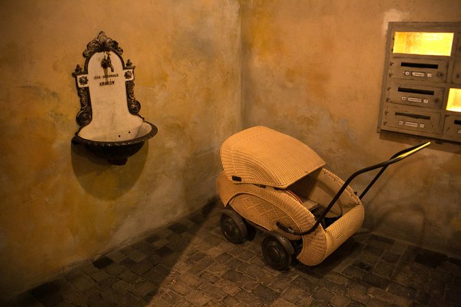 Schindler's Factory and Jewish Ghetto Walking Tour in Kraków - FAQs