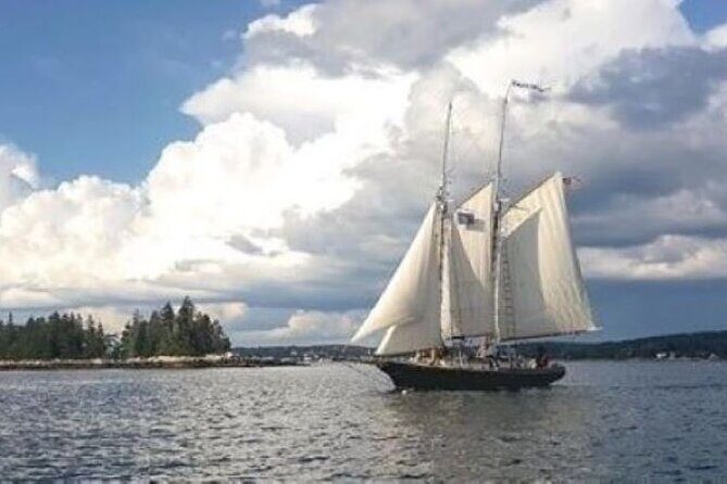 Schooner Applejack 2-Hour Day Sail from Boothbay Harbor - A Closer Look at the Boothbay Harbor Schooner Experience