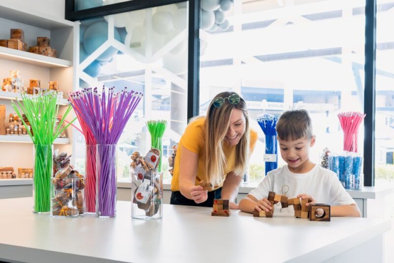 Scottsdale: Museum of Illusions Ticket at Arizona Boardwalk - FAQ