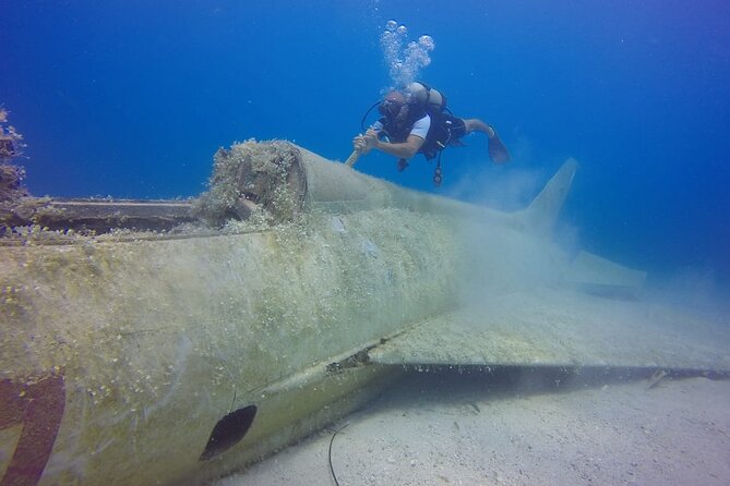 Scuba Diving in MIG-21 wreck - What the Reviews Say