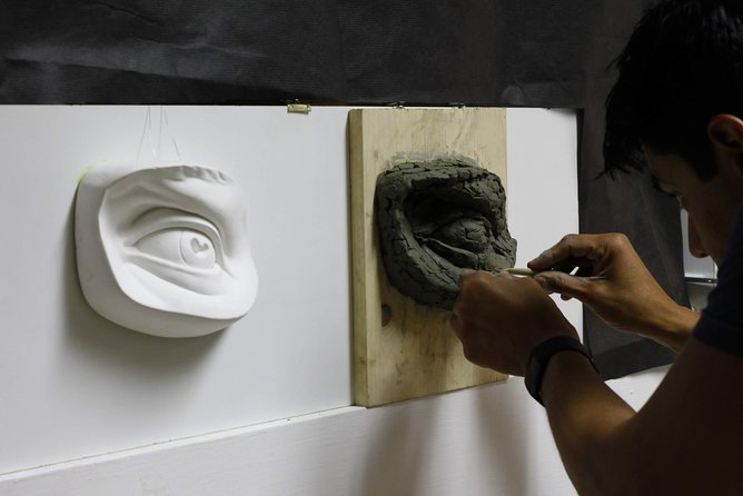 Sculpture Clay Modeling Class in Florence - Accessibility and Additional Information
