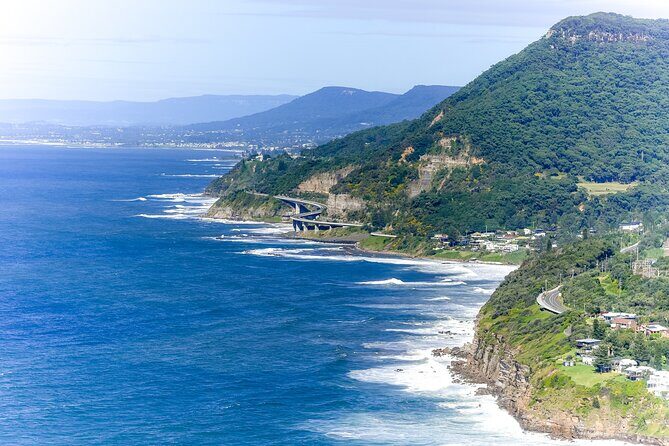 Sea Cliff Bridge, Kiama Blowhole, Beaches & Farmlands Small Group - An Overview of the Experience