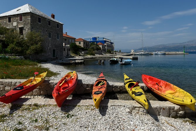 Sea Kayaking Postira - LovrečIna (St. Lovre, Archaeological Site) - Health Restrictions and Confirmation